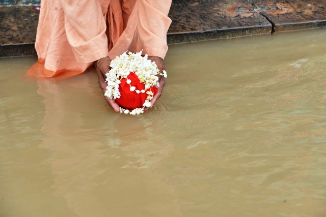 Asthi Visarjan - Harivara.com